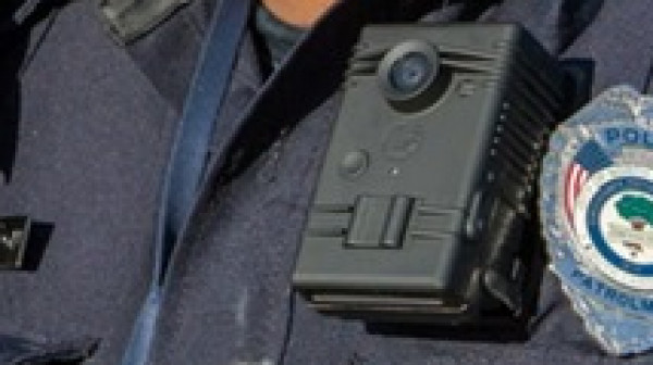 Should the US require all Police Officers to wear body cameras?